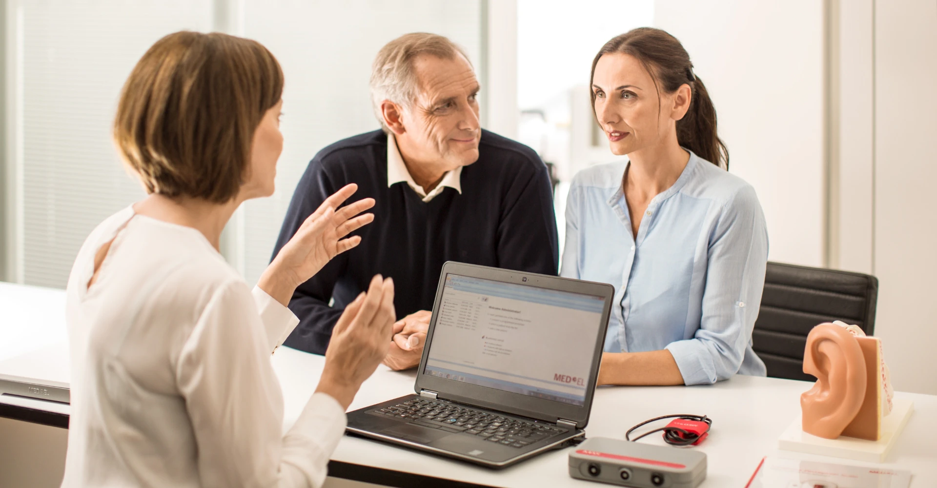 Timing Settings for Hearing Aids: Bimodal Synchronization in MAESTRO